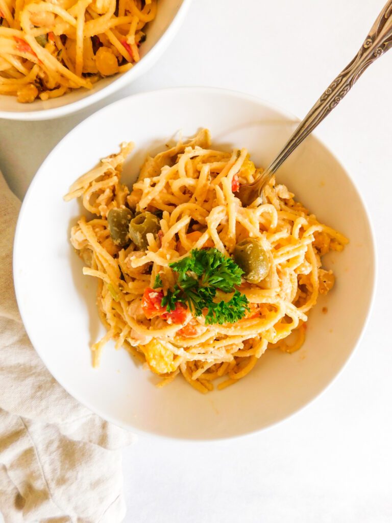 One-Pot Creamy Hummus Pasta - Supermom Eats